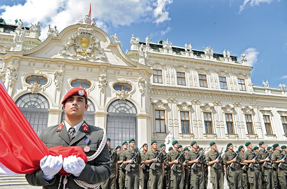 Military Command Vienna: A head visit