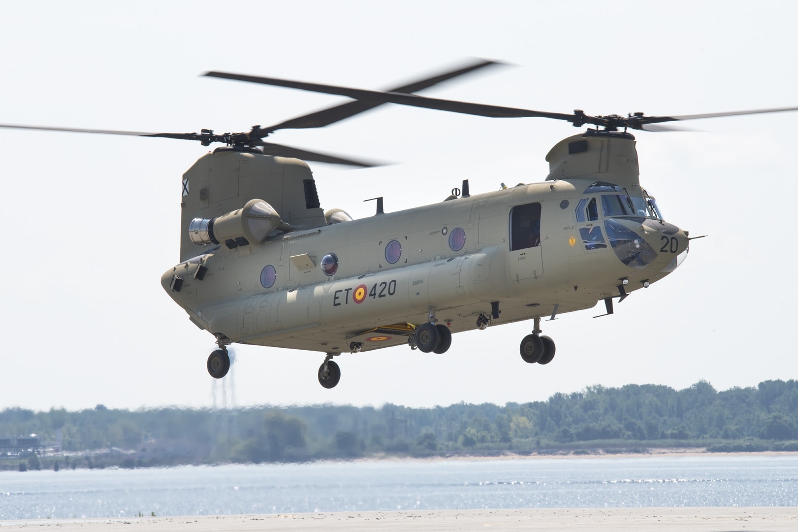Boeing: First modernized Chinook for Spain