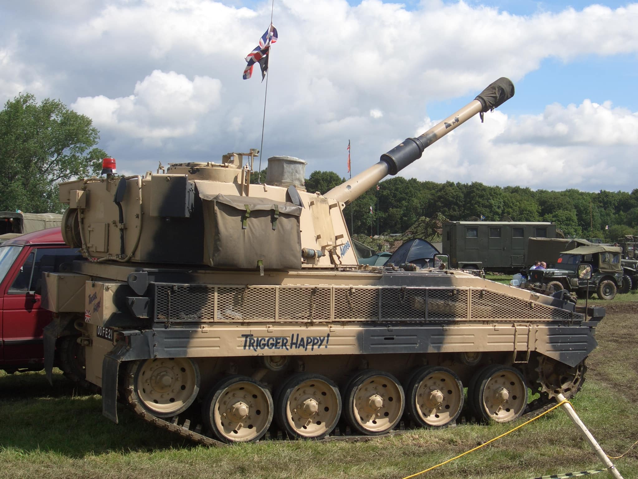 The legendary British FV 433 Abbot self-propelled howitzer