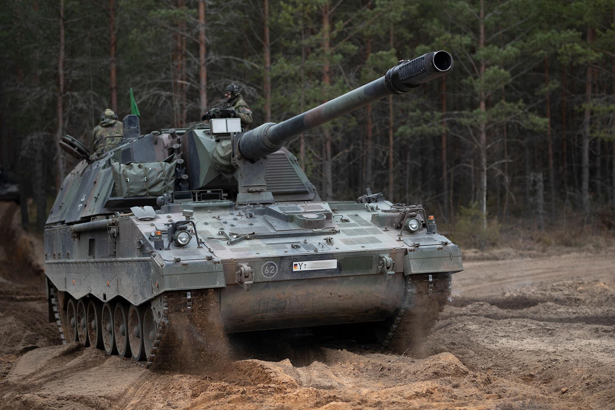 KMW & Rheinmetall: New howitzers for the Bundeswehr