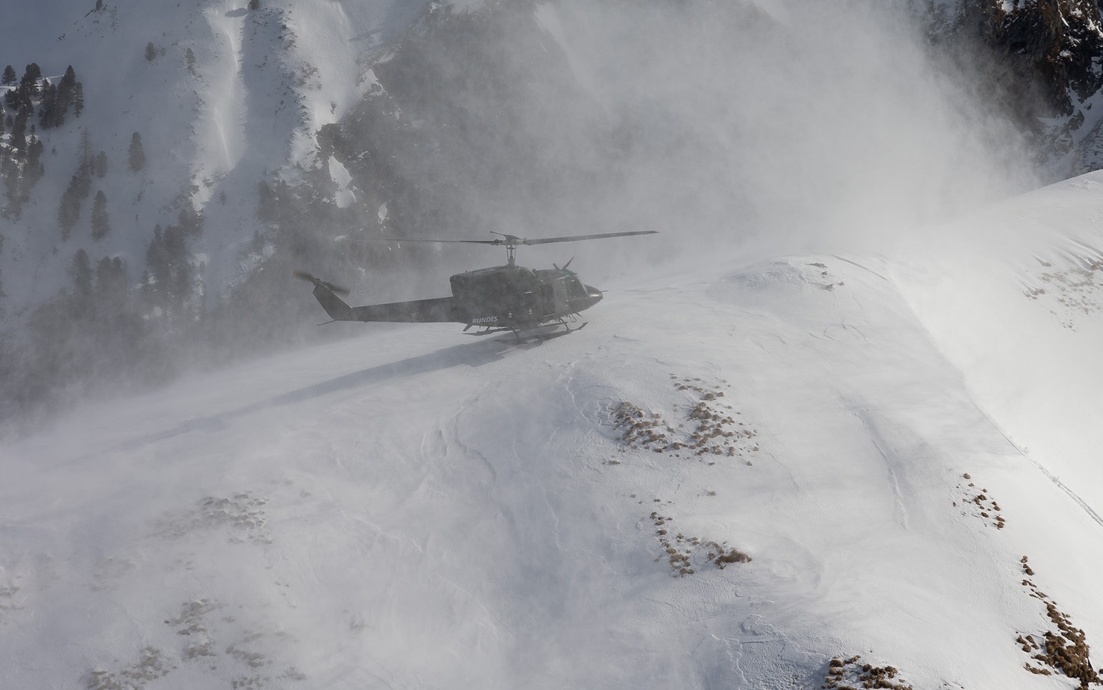 High mountain landing course for the air force