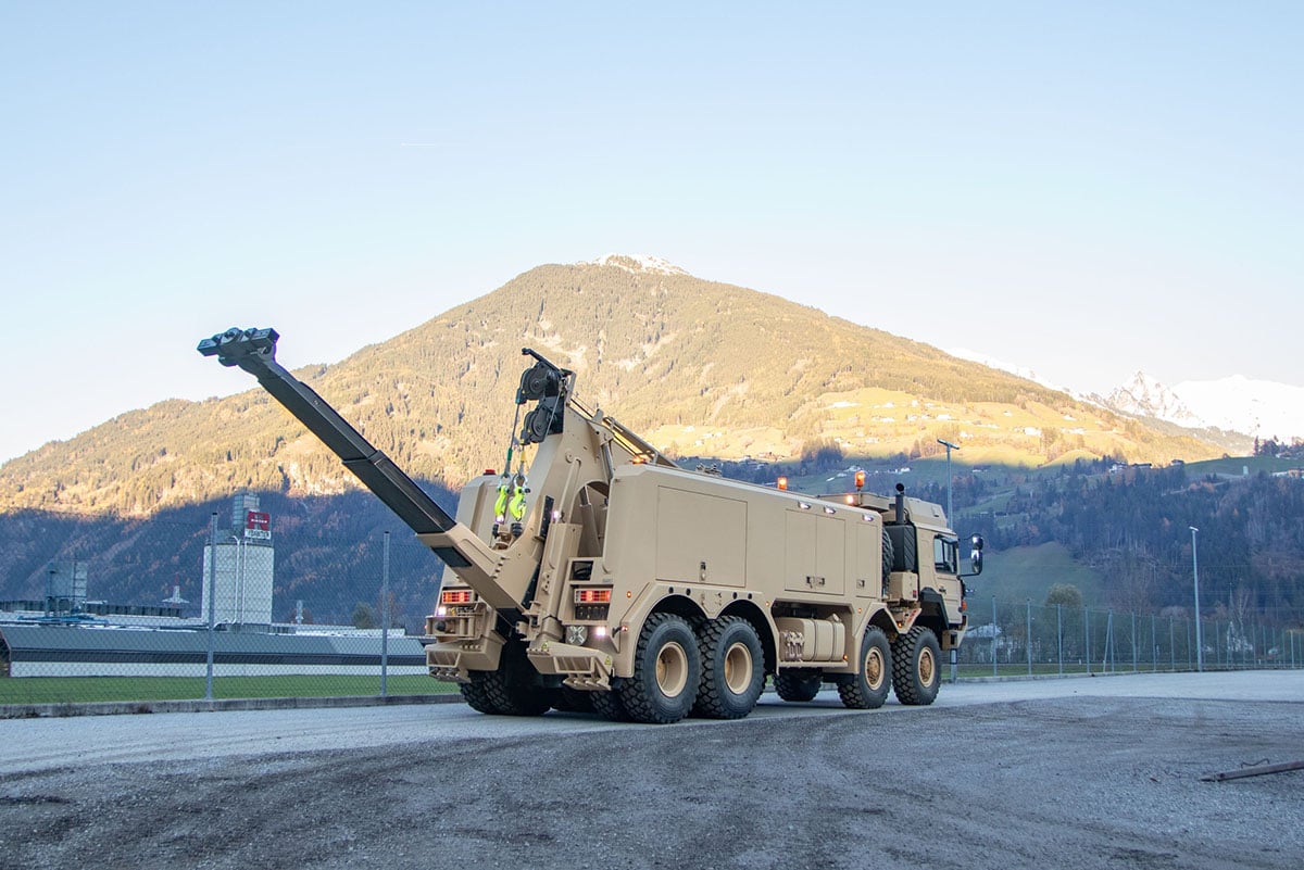 Empl delivers new vehicles