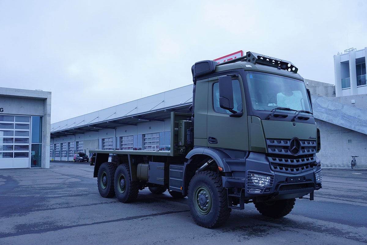 Empl delivers new vehicles