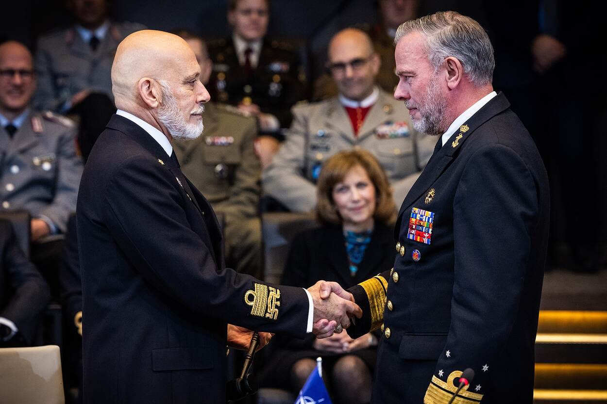 Admiral Lieutenant Bauer resigns as NATO military officer