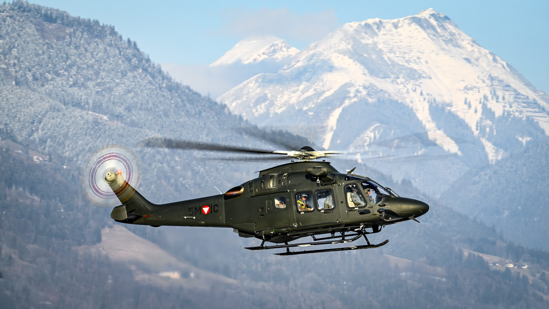 Helicopter high altitude landing course winter 2025