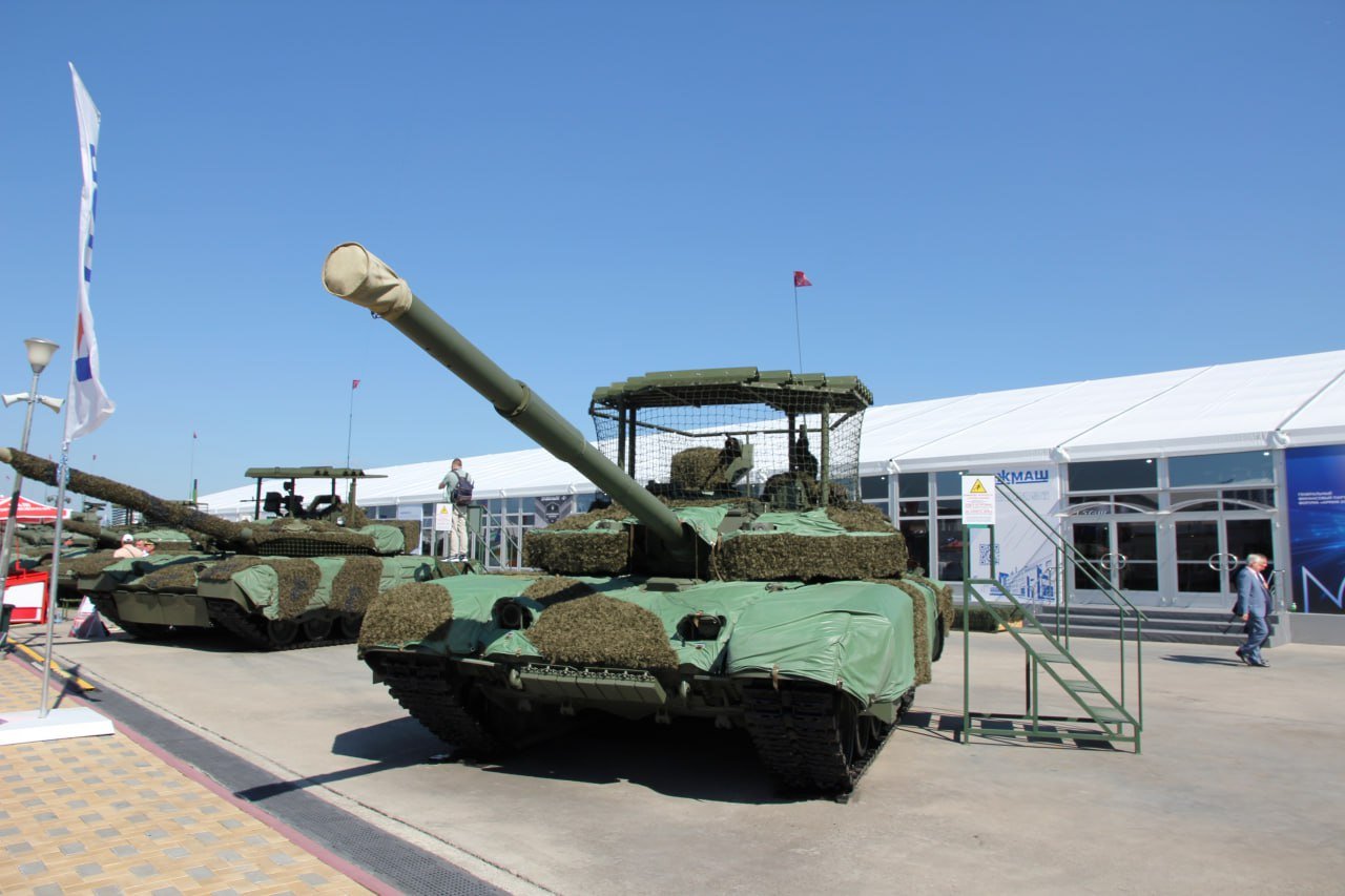 IDEX 2025: Russia shows T-90MS Proryv main battle tank