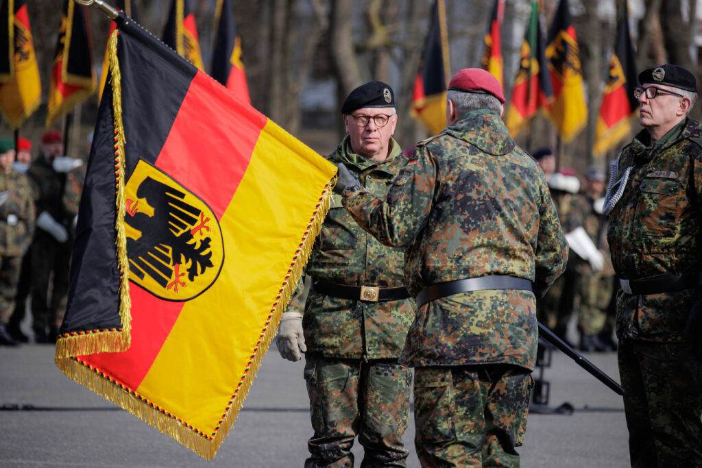 German army takes over homeland security forces