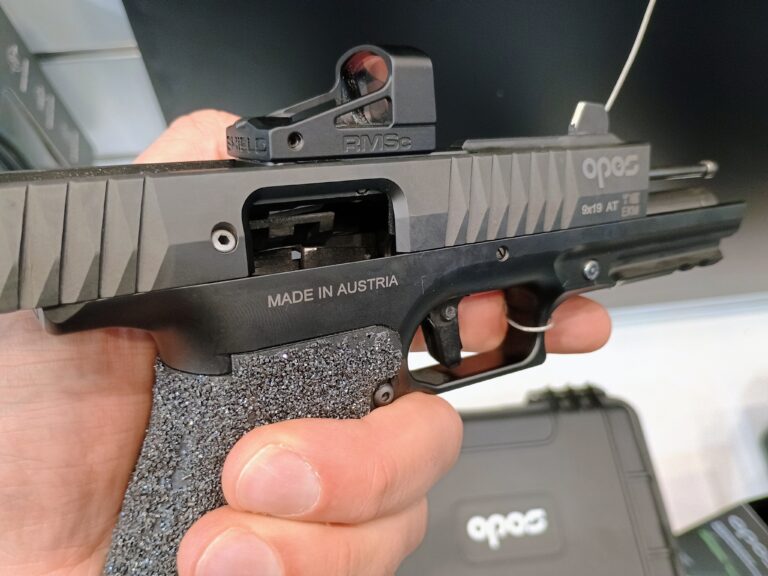 Innovative pistol: Opos Venator at the IWA 2025