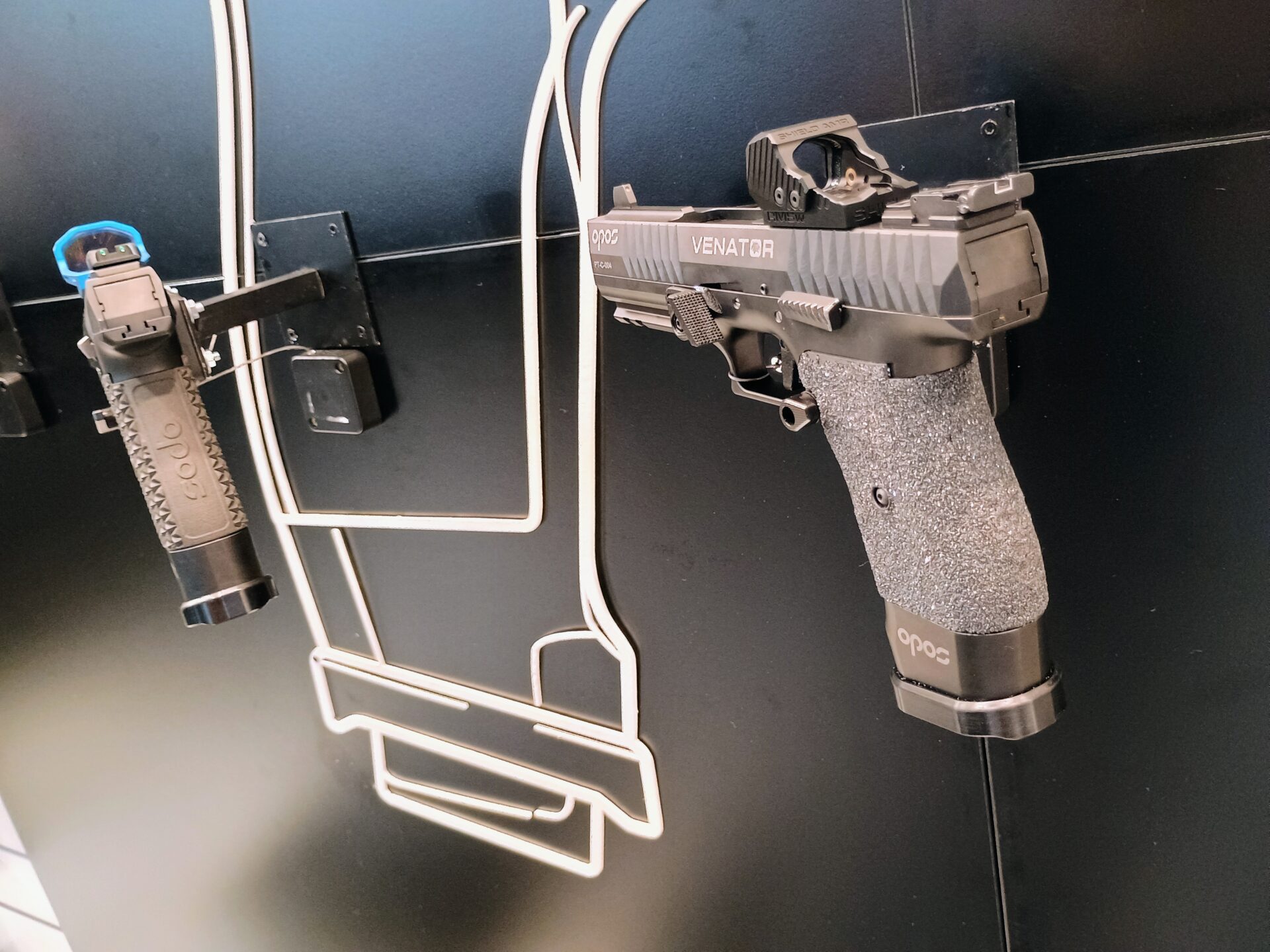 Innovative pistol: Opos Venator at the IWA 2025