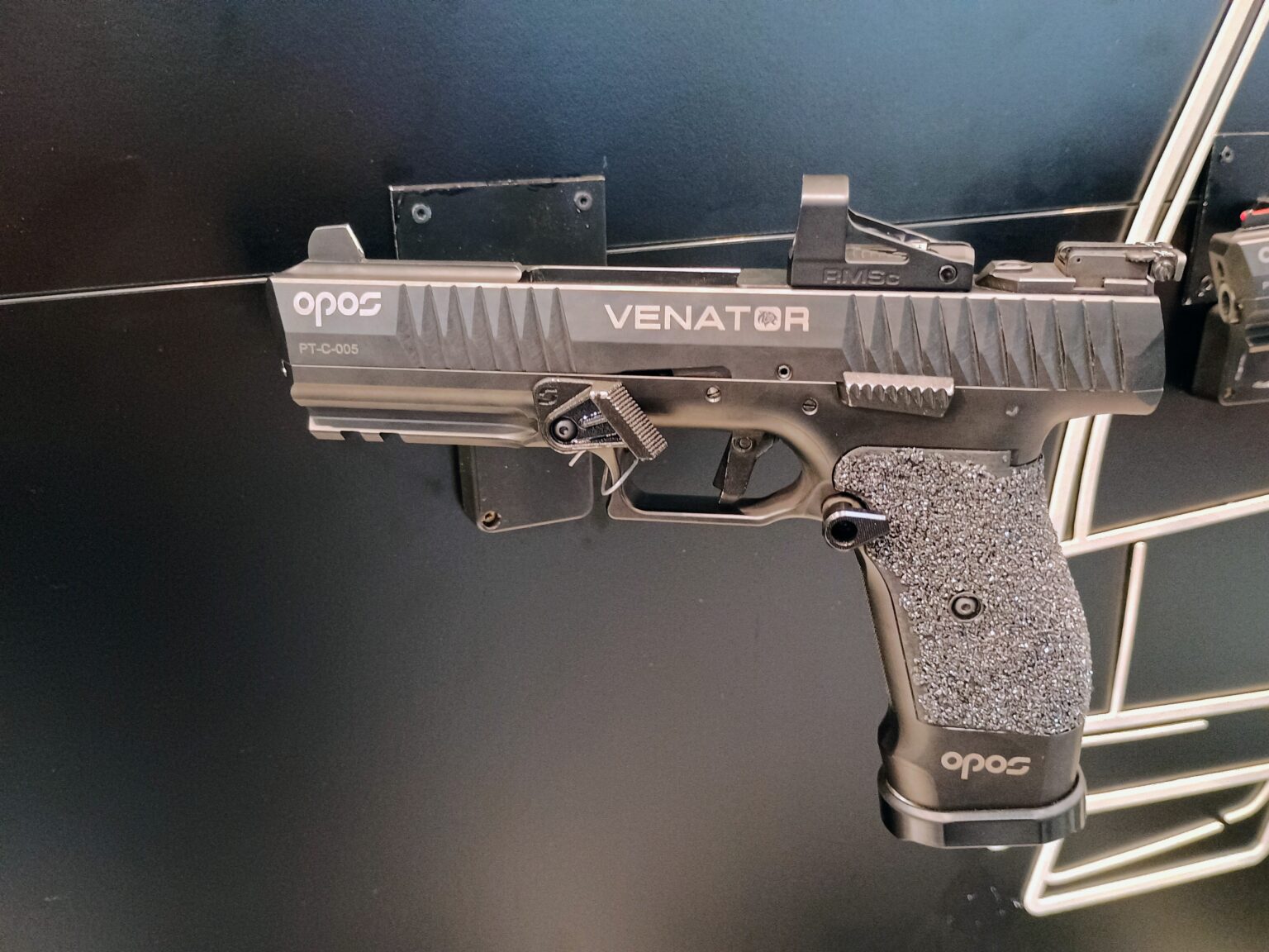 Innovative pistol: Opos Venator at the IWA 2025