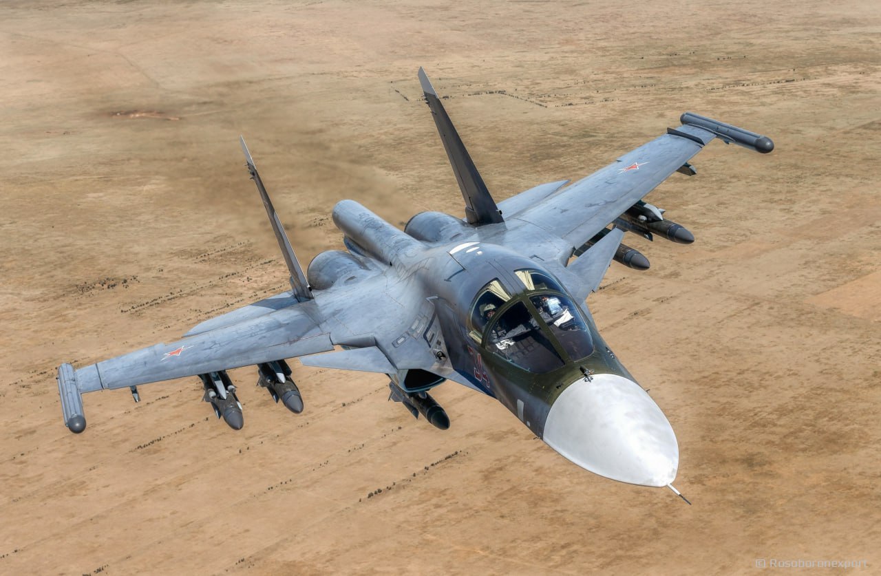 First pictures! Su-34E fighter-bomber for Algeria