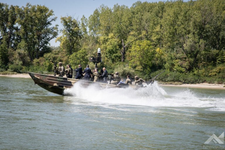 New SOC-R boats for the Hungarian armed forces