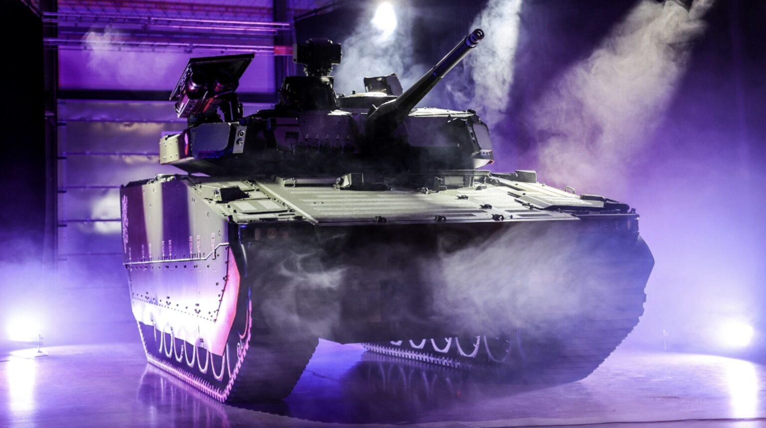 Czech Republic: BAE Systems hands over first CV90 infantry fighting vehicle