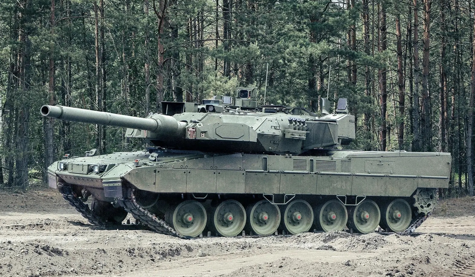 Czech Republic orders 44 Leopard 2A8 main battle tanks from KNDS