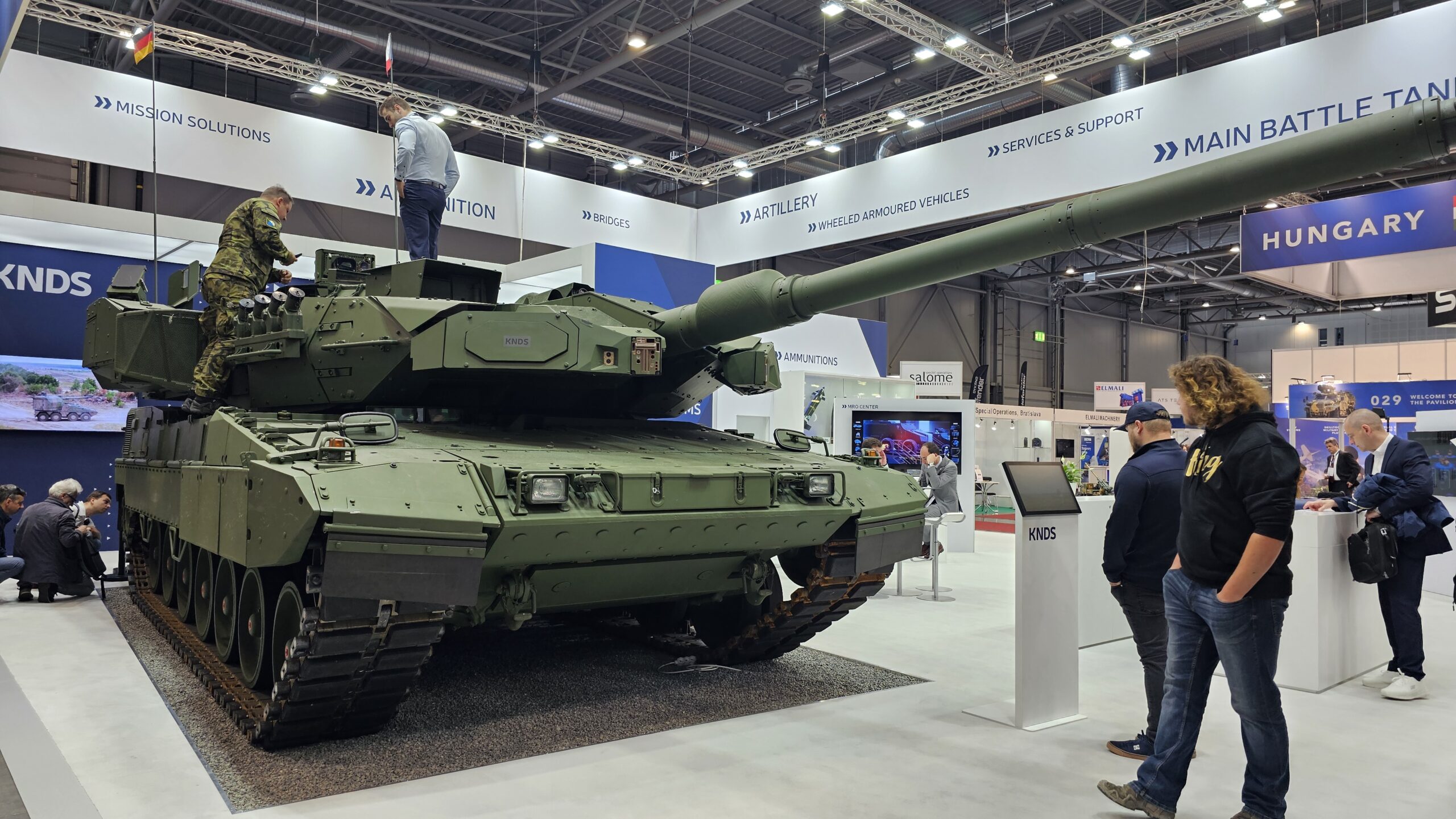 Czech Republic orders 44 Leopard 2A8 main battle tanks from KNDS