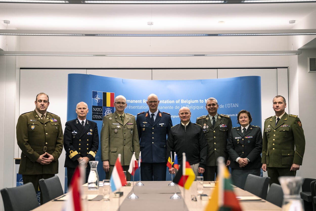 Eight states strengthen European military mobility