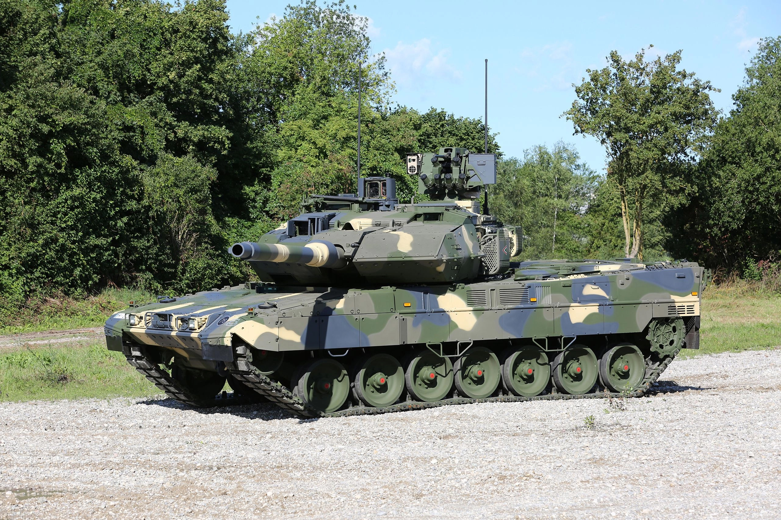 Hungary receives its last Leopard 2A7HU main battle tanks