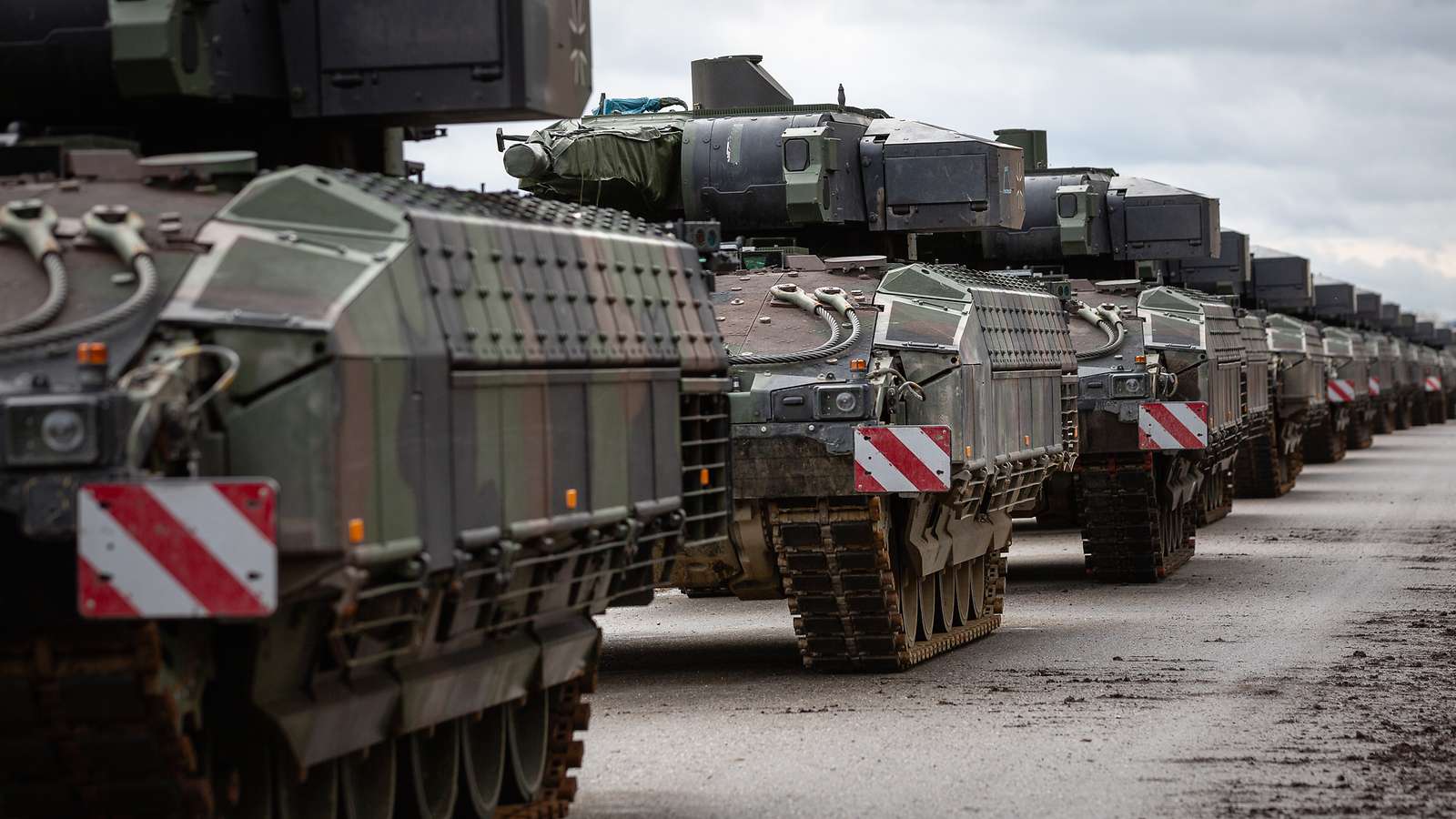 Bundeswehr: Armored brigade 12 exercises in open terrain